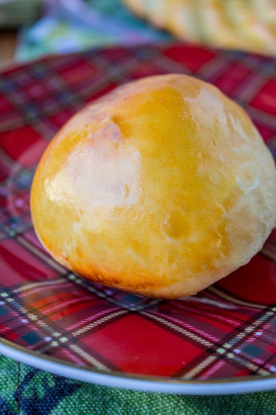 How to Make Golden Santa Bread (Tutorial) - The Food Charlatan