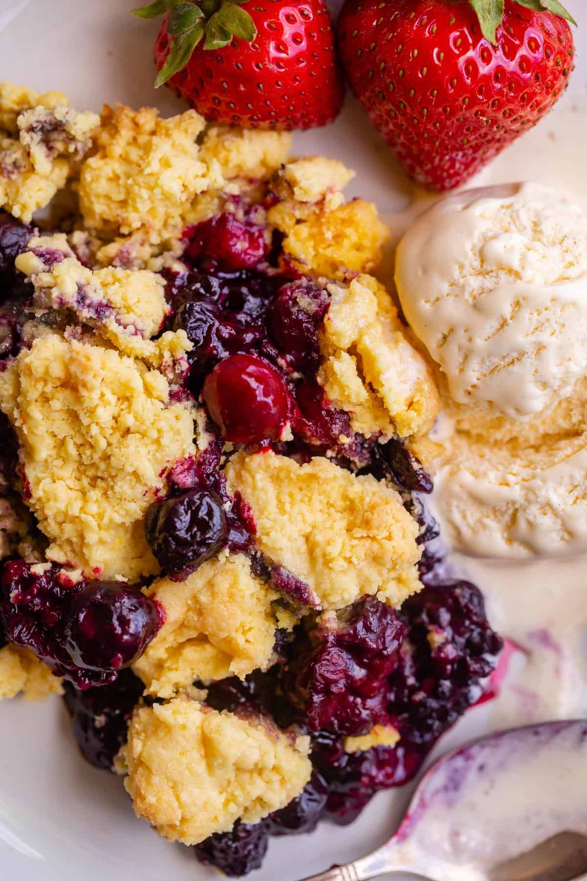 Easy Berry Cobbler with Cake Mix - The Food Charlatan