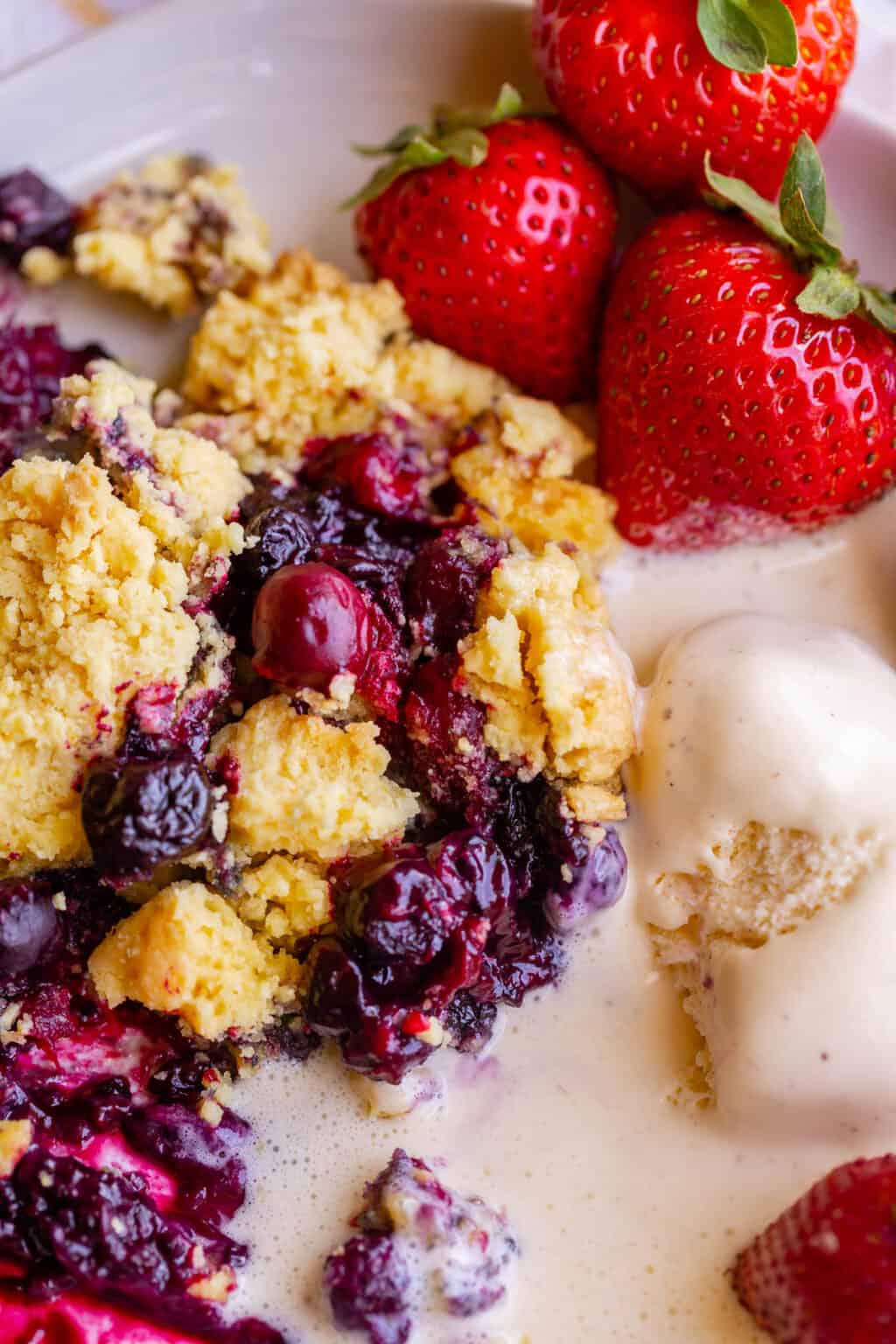 Easy Berry Cobbler with Cake Mix - The Food Charlatan