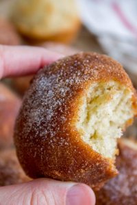 Cinnamon Sugar Dipped Muffins (French Breakfast Puffs) - The Food Charlatan