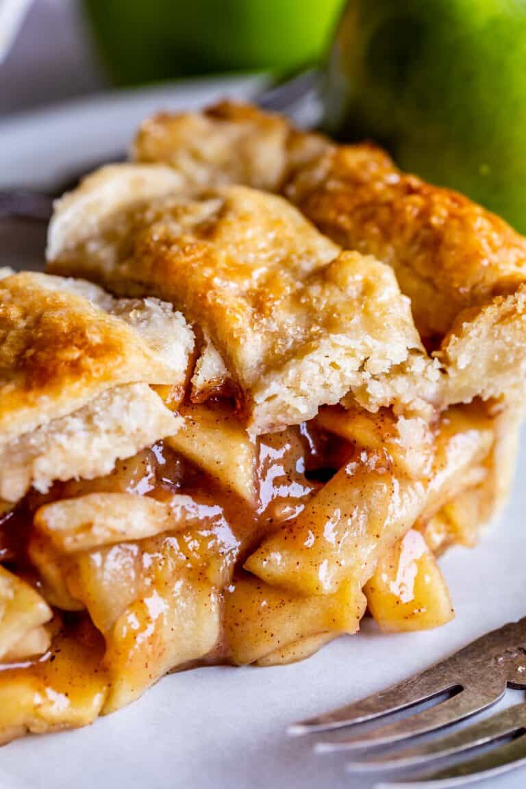 How to Make Flaky Pie Crust (Step by Step Photos) - The Food Charlatan