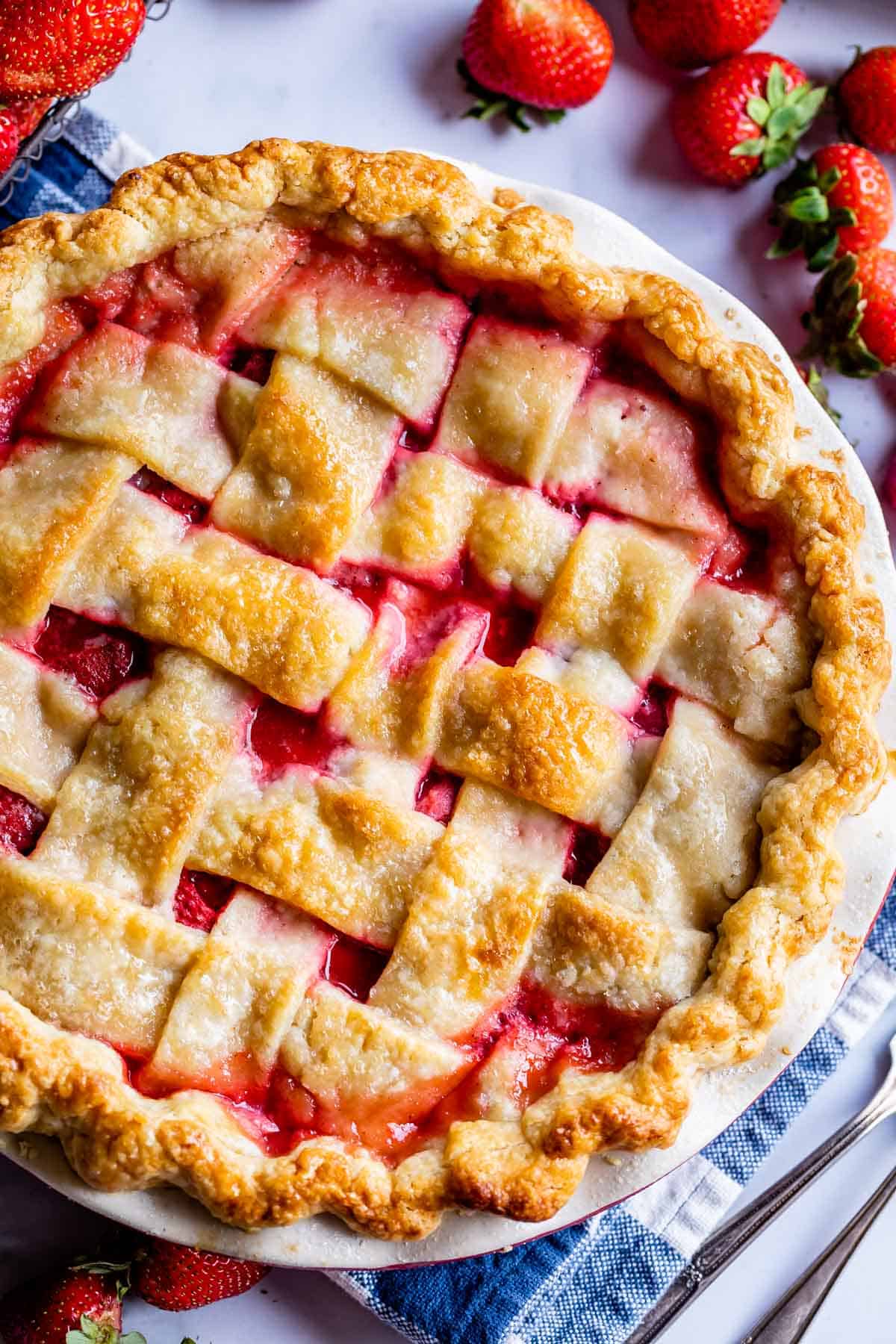 How to Make a Lattice Pie Crust (Step by Step) - The Food Charlatan