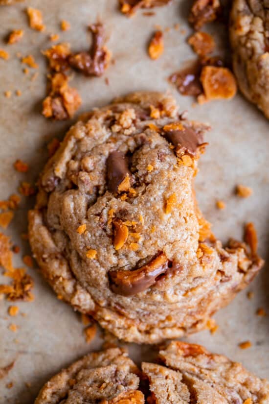 Thick and Chewy Peanut Butter Butterfinger Cookies - The Food Charlatan